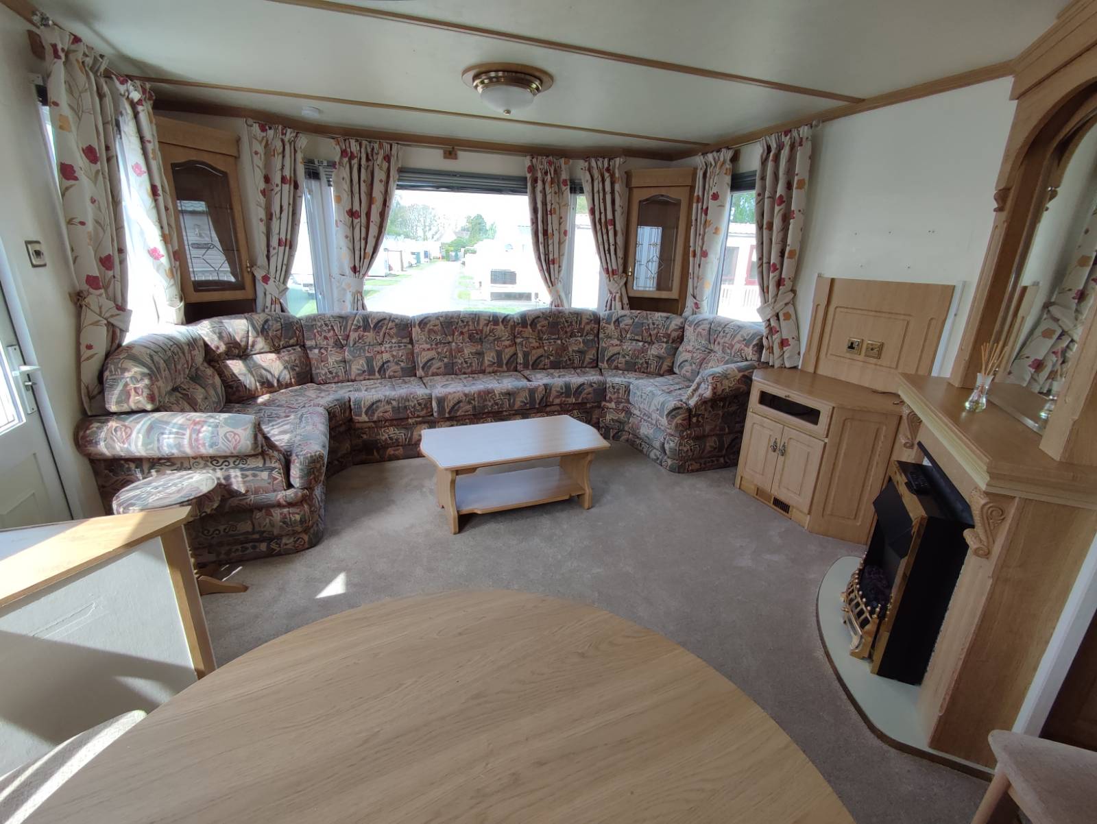 Atlas Oakwood Super | Springfield Caravans